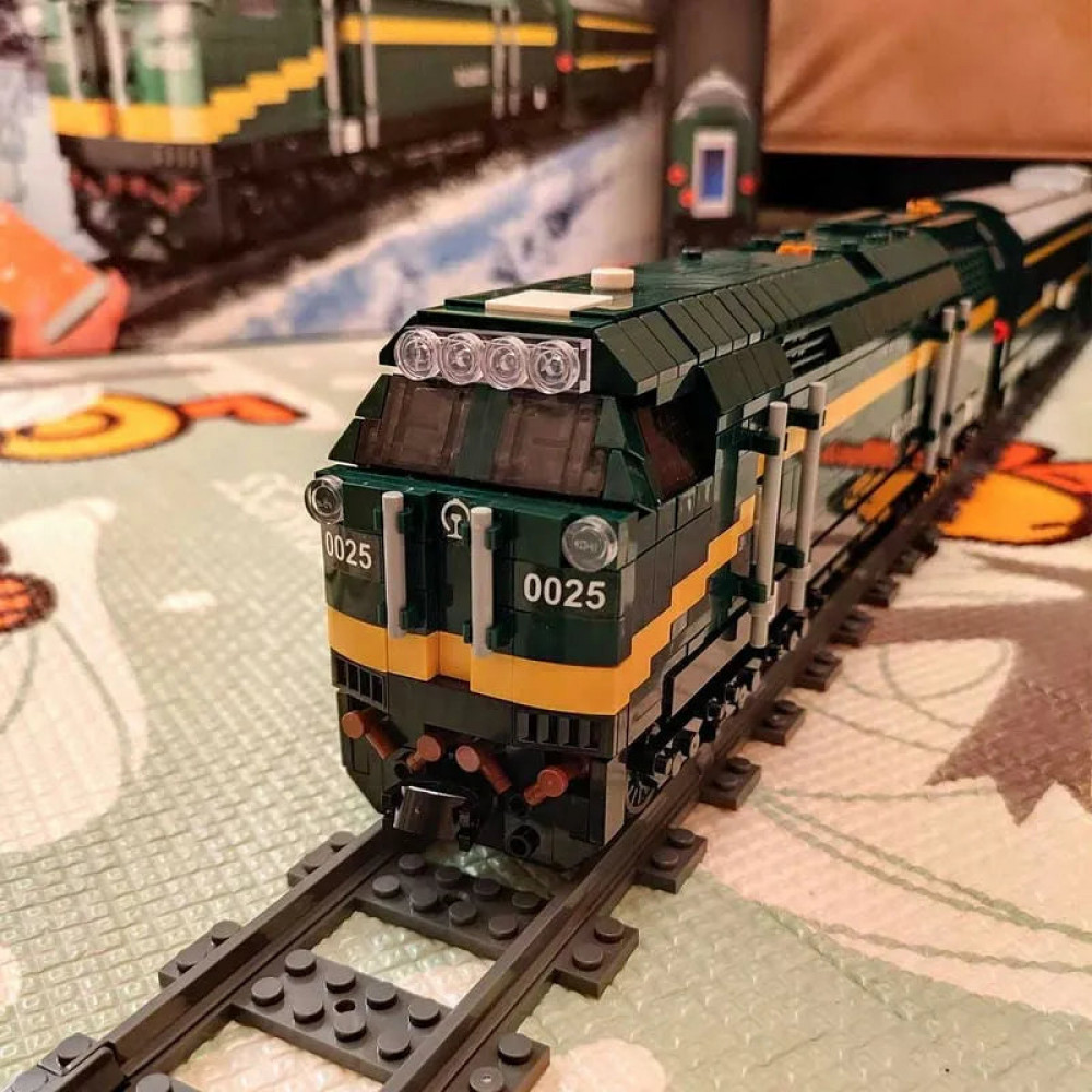 moc motorized rc app nj2 locomotive diesel train bricks toy - moc ...